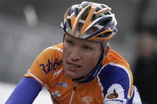 Joost Posthuma komt zwaar ten val op training | Wieler Revue