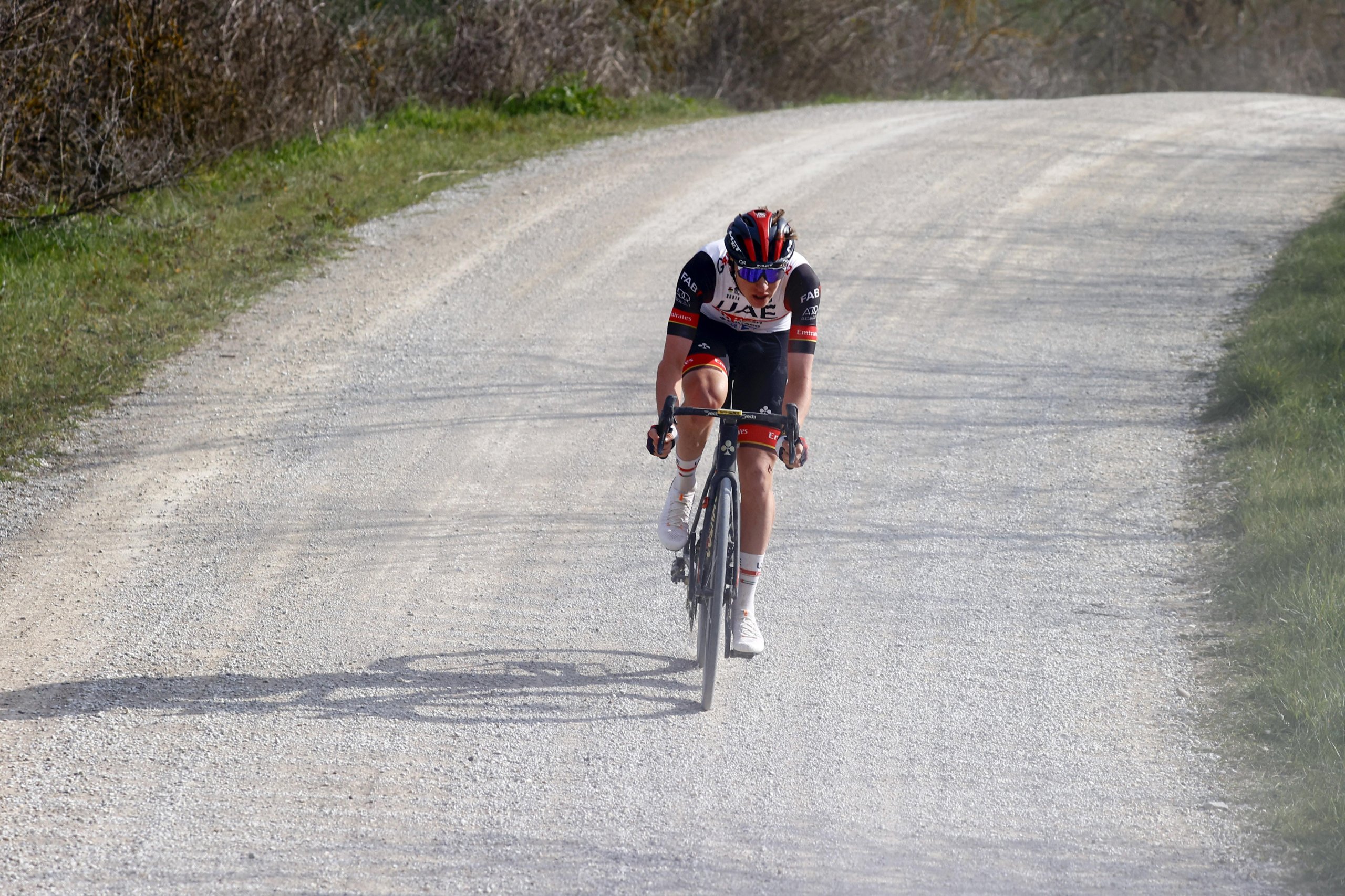 Grote Pogi Show in Strade Bianche! Sloveen soleert indrukwekkend naar ...