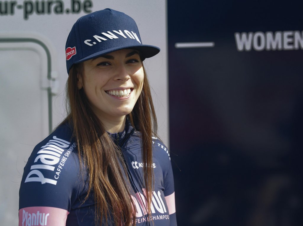 Opvallende Duitse renster in Tour: Laura Süßemilch. Wat weet Joop wat ...