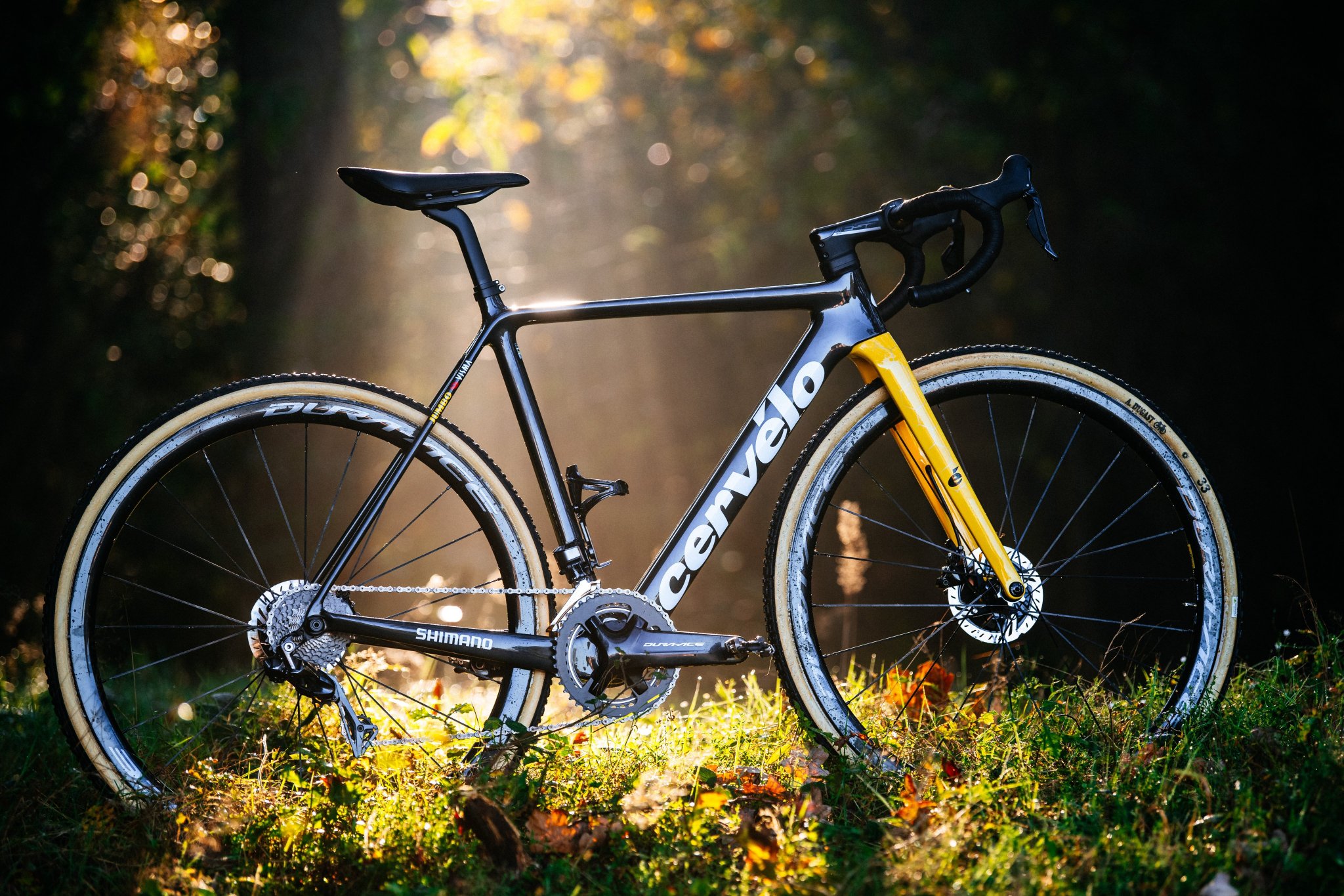 Cervélo presenteert nieuwe R5-CX crossfiets voor Van Aert en Vos ...