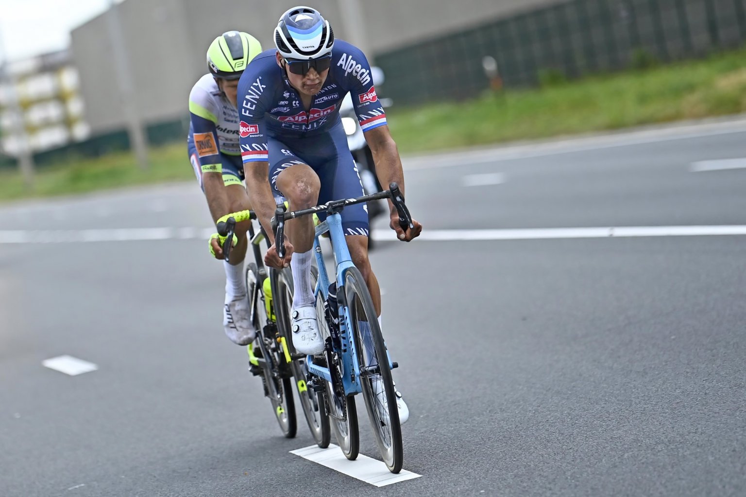 Parijs-Roubaix | Bert De Backer: 'Als het nat ligt pakt Van der Poel in ...