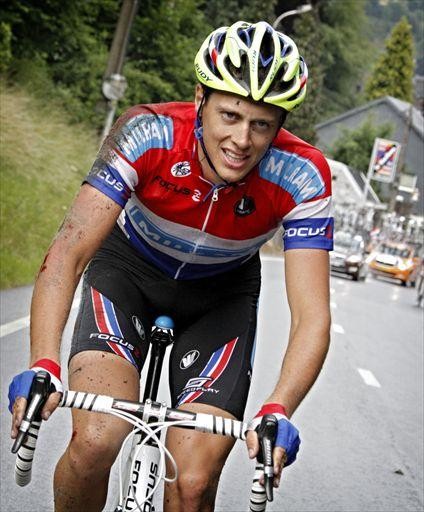 Terpstra te ziek om verder te fietsen | Wieler Revue