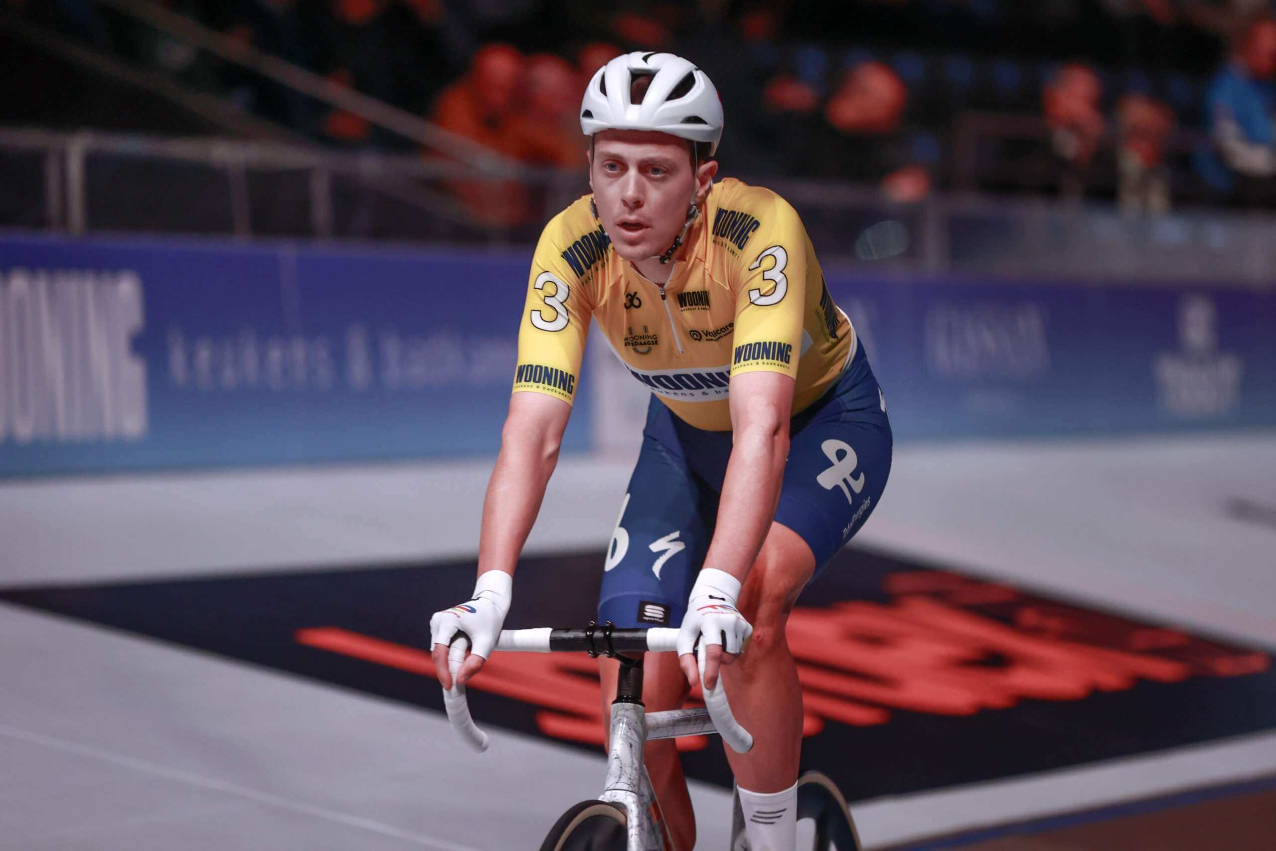 Niki Terpstra rijdt Zesdaagse Rotterdam met prachtig gepersonaliseerde ...