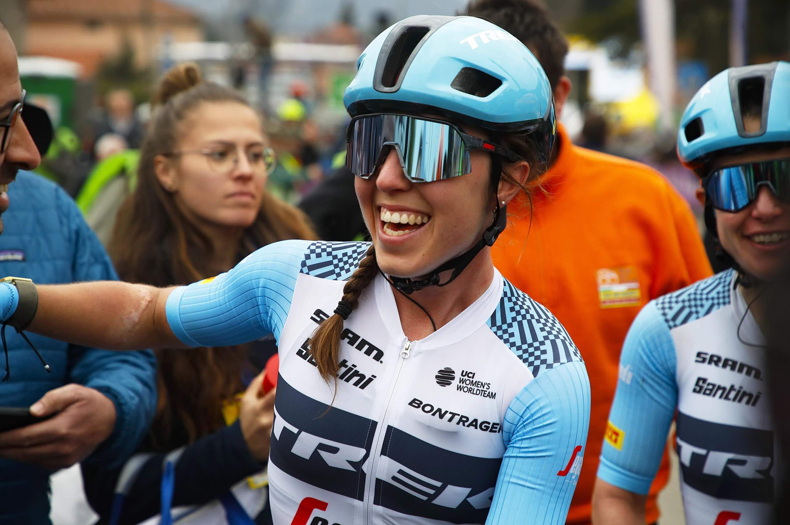 📸 O jee, Shirin van Anrooij is enorm gekrompen... | Wieler Revue