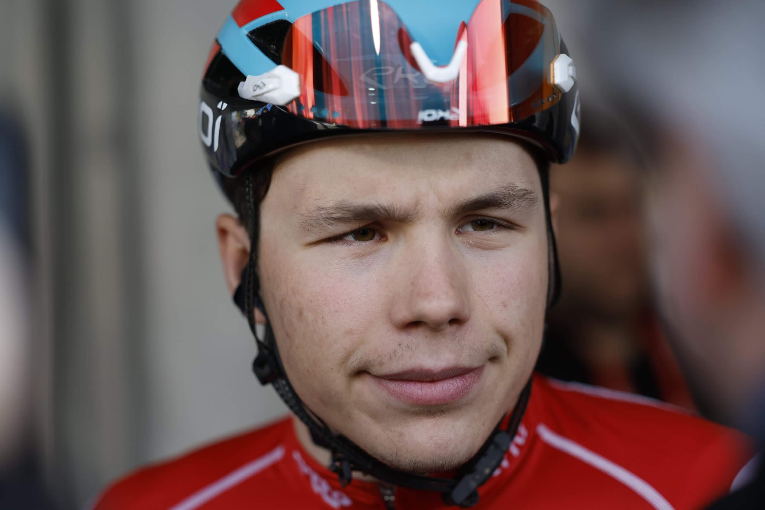 🎥 Arnaud De Lie loopt na salto-val waslijst aan blessures op in ...